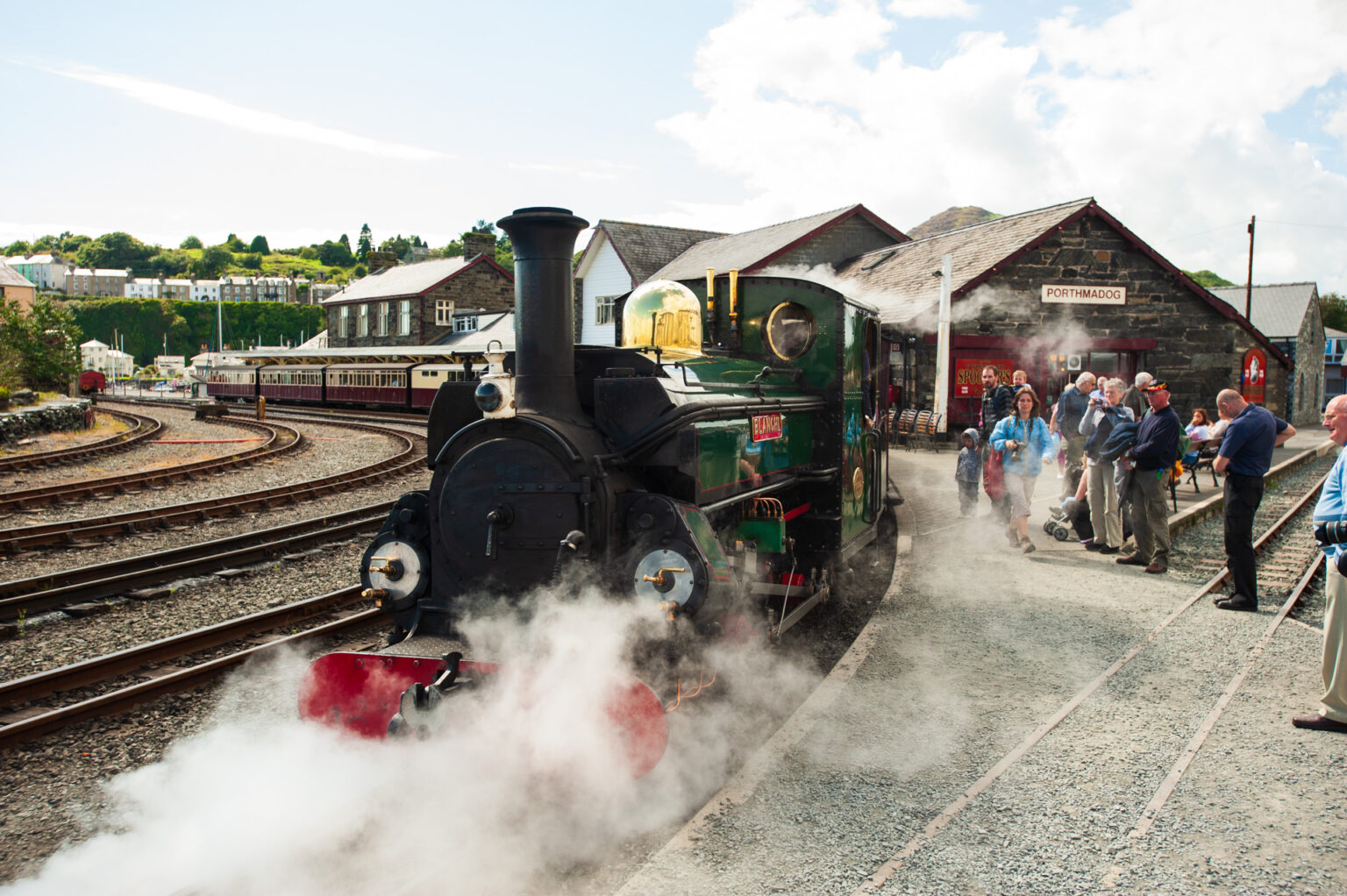 Narrow Gauge Steam Trains In Wales - We Travel Wales