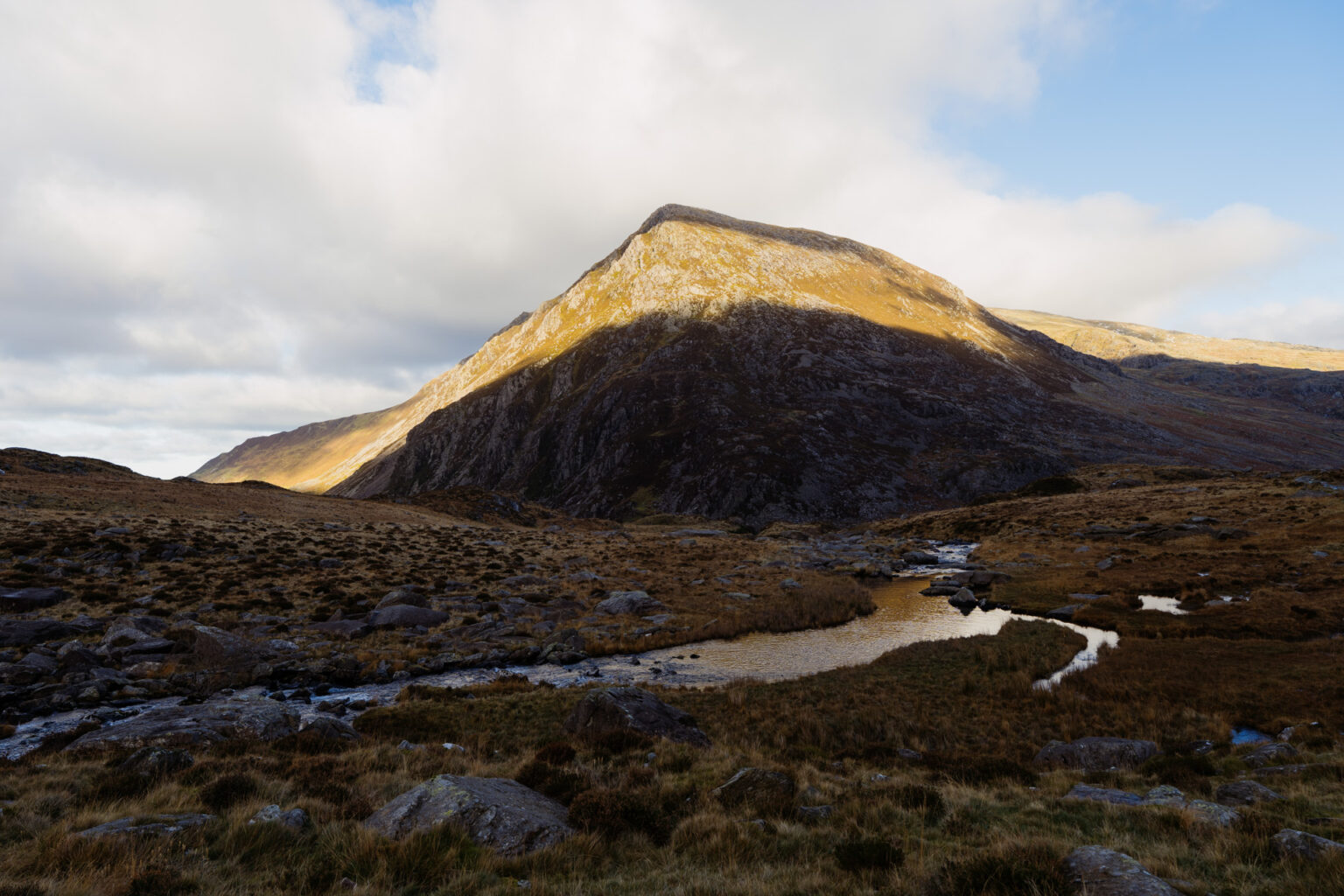 Cwm Idwal - In the Footsteps of Darwin, Between Light and Shadow - We ...