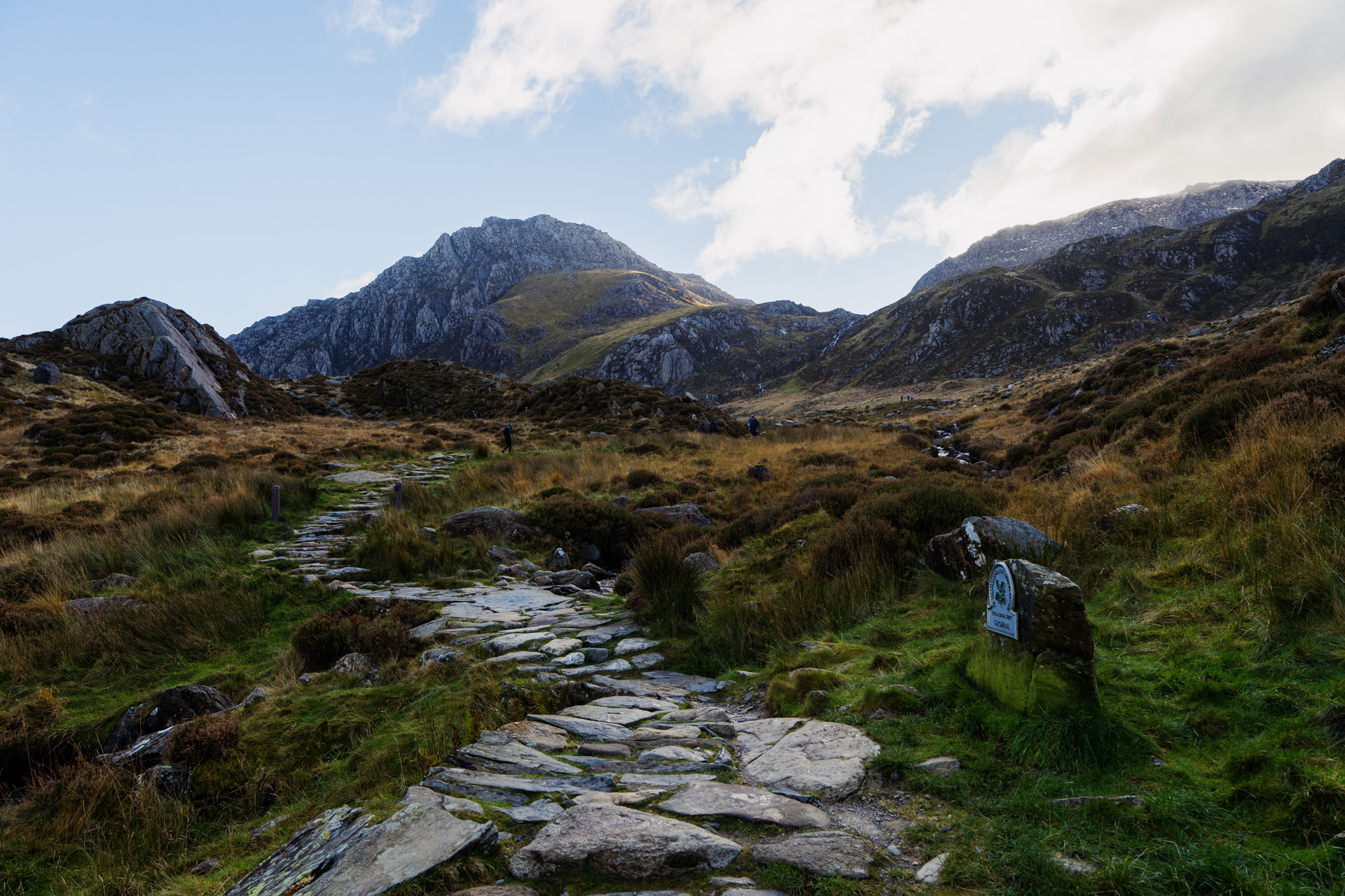 Cwm Idwal - In the Footsteps of Darwin, Between Light and Shadow - We ...